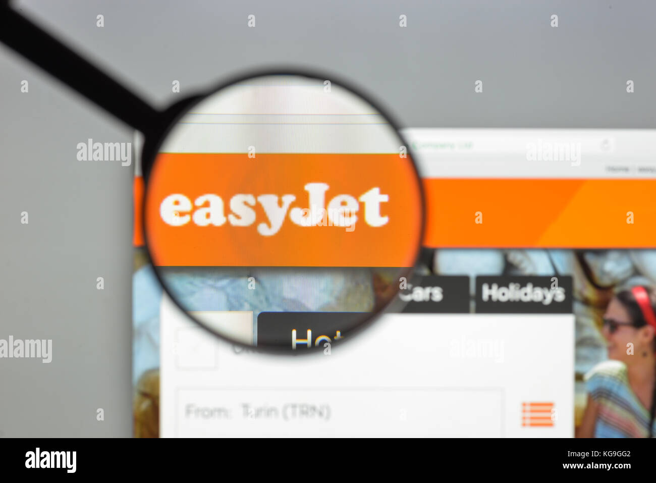 Easyjet logo hi-res stock photography and images - Alamy