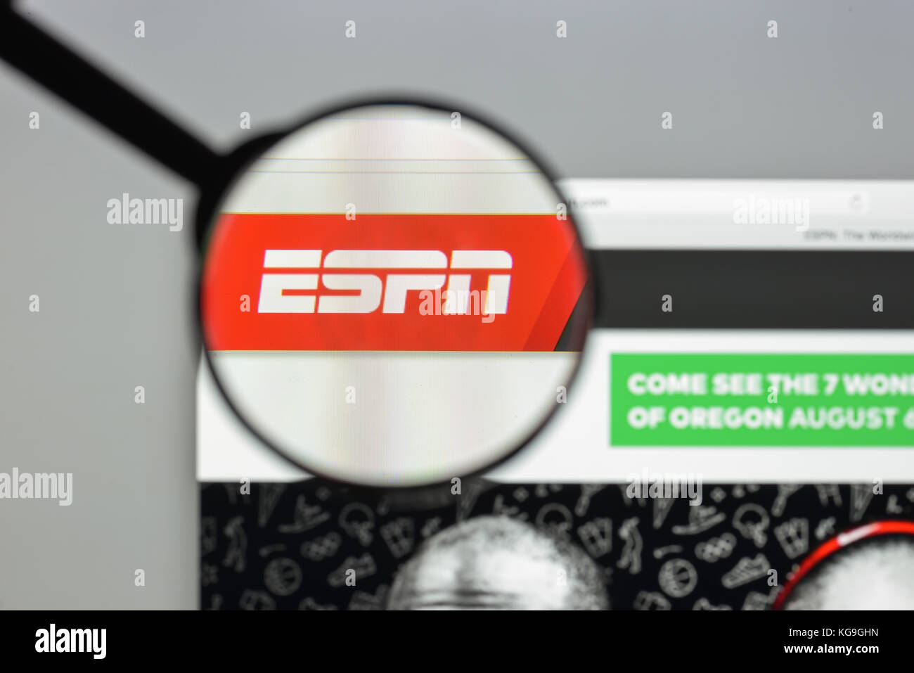 Sport clips logo hi-res stock photography and images - Alamy