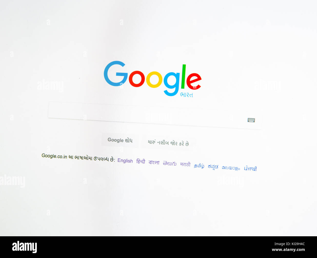 Google logo laptop hi-res stock photography and images - Alamy