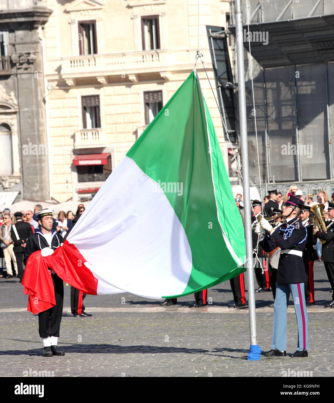 Naples, Italy. 4th Nov, 2017. Italian flag. In Italy celebrate the ...