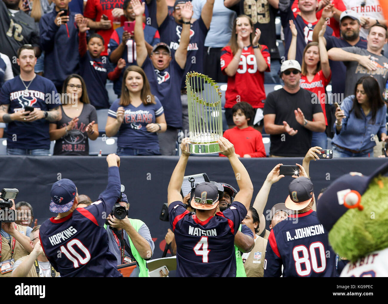Houston, TX, USA. 5th Nov, 2017. Houston Astros hold up the World ...