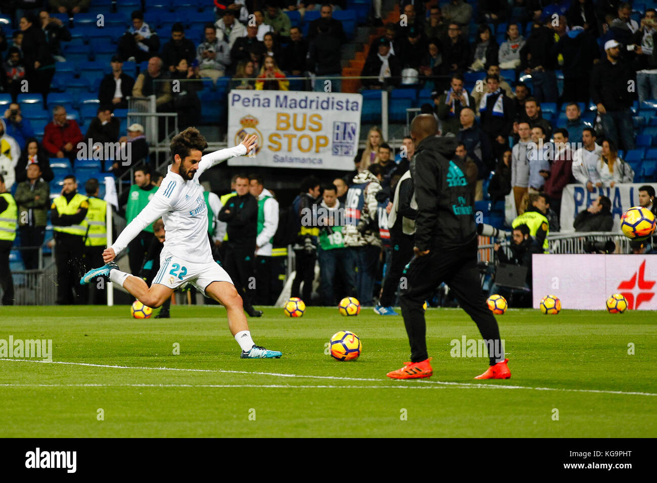 Francisco Roman Alarcon (22) Real Madrid's player Pre-match warm-up La ...