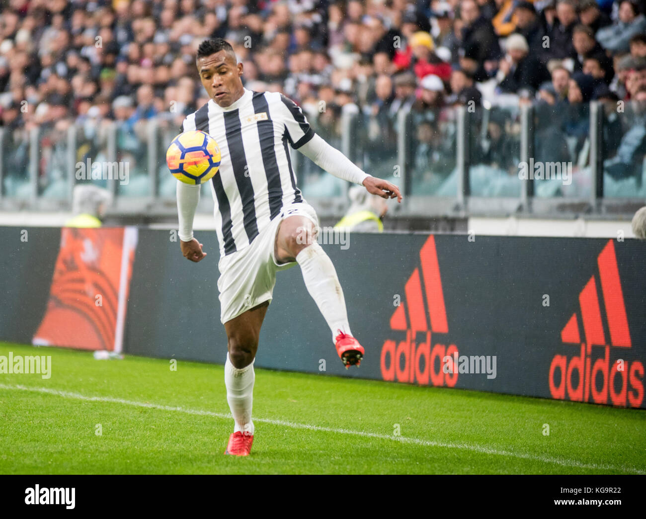 Turin, Italy. 5th Nov, 2017. Alex Sandro (Juventus FC) during the ...