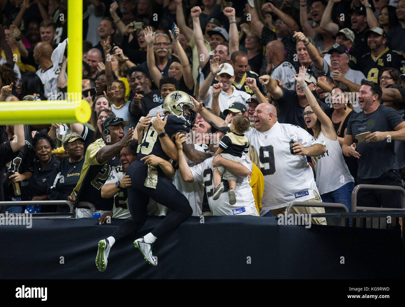 Florida, USA. 5th Nov, 2017. LOREN ELLIOTT | Times .New Orleans Saints ...