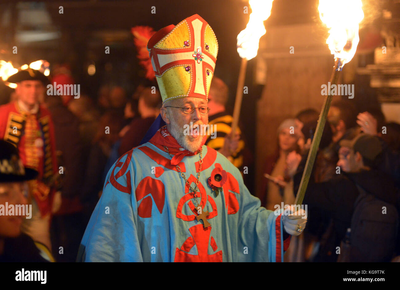 Lewes bonfire pope hi-res stock photography and images - Alamy