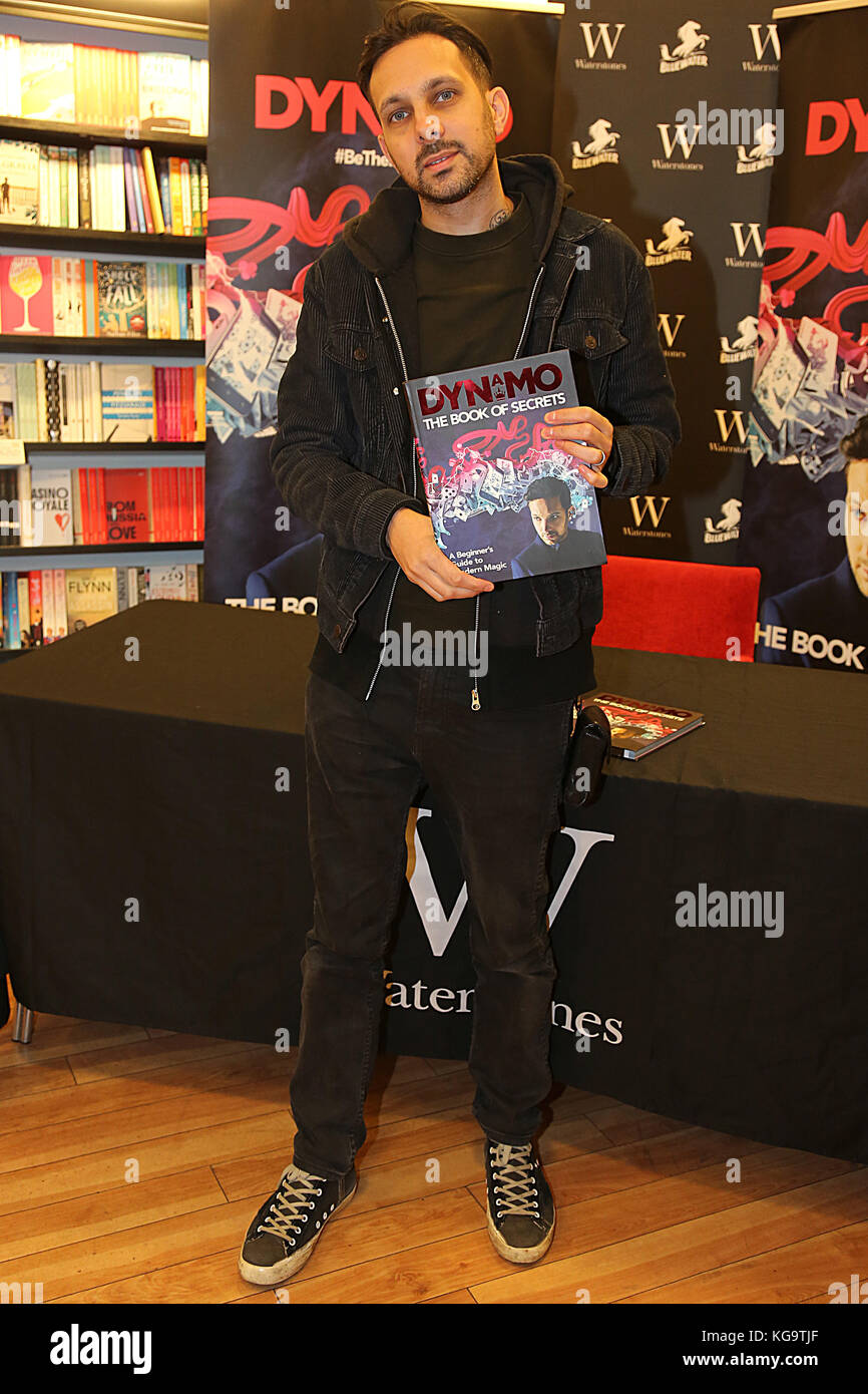 Bluewater Kent, UK. 5th Nov, 2017. Steven Frayne aka DYNAMO signs ...