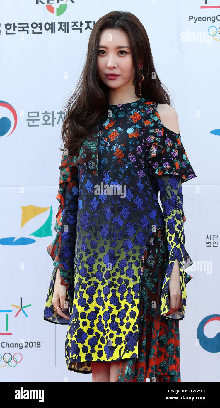 06th Nov, 2017. S. Korean singer Sun Mi South Korean singer Sun Mi ...