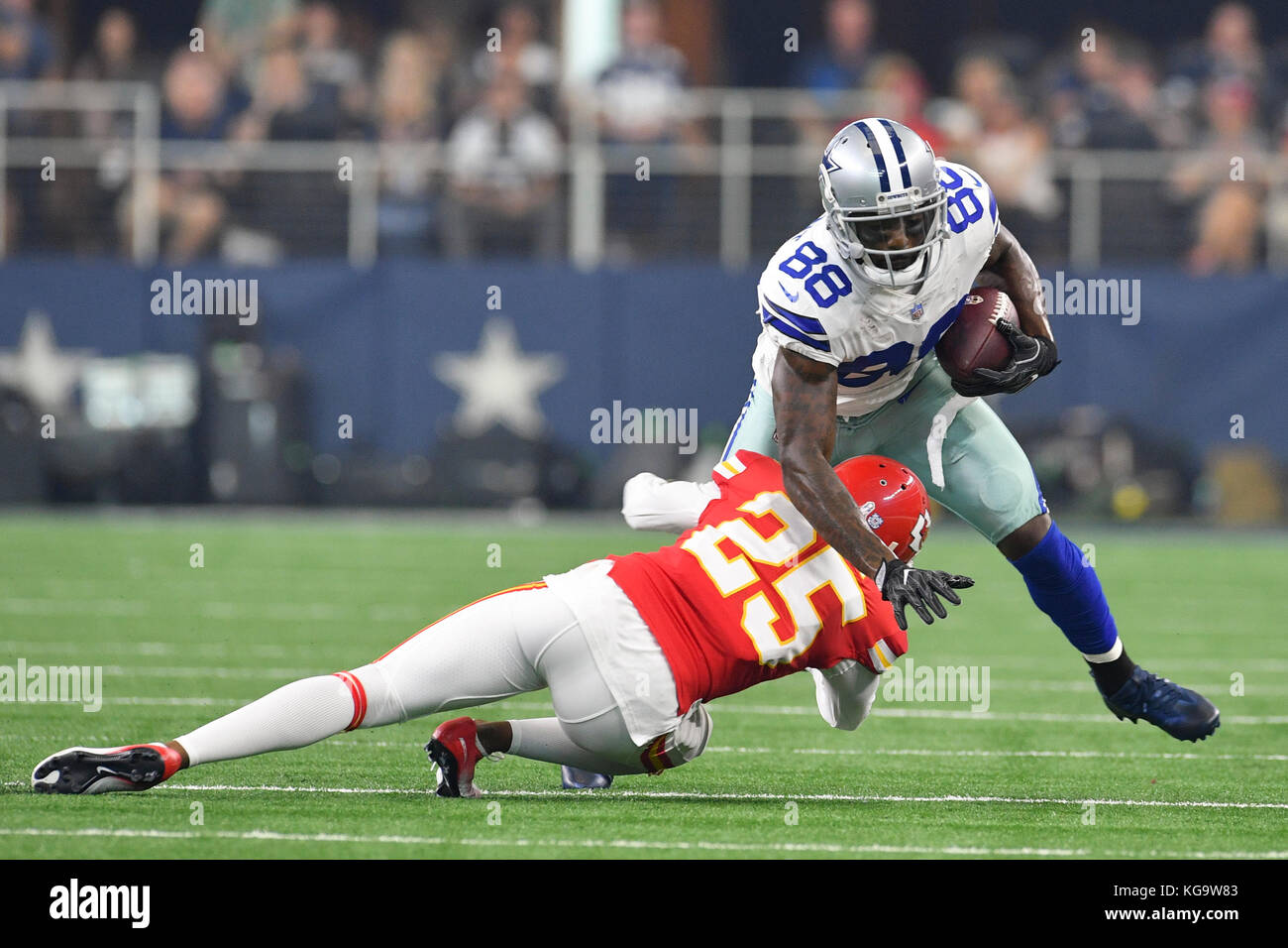 Arlington, Texas, USA. 5th Nov, 2017. Dallas Cowboys wide receiver Dez ...