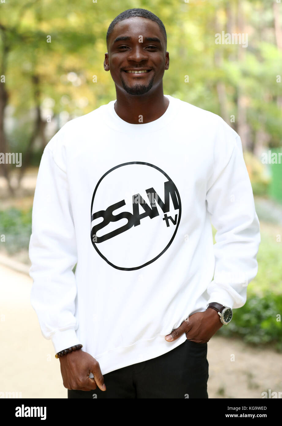 06th Nov, 2017. Ghanaian comedian Sam Ochiri and Australian comedian ...