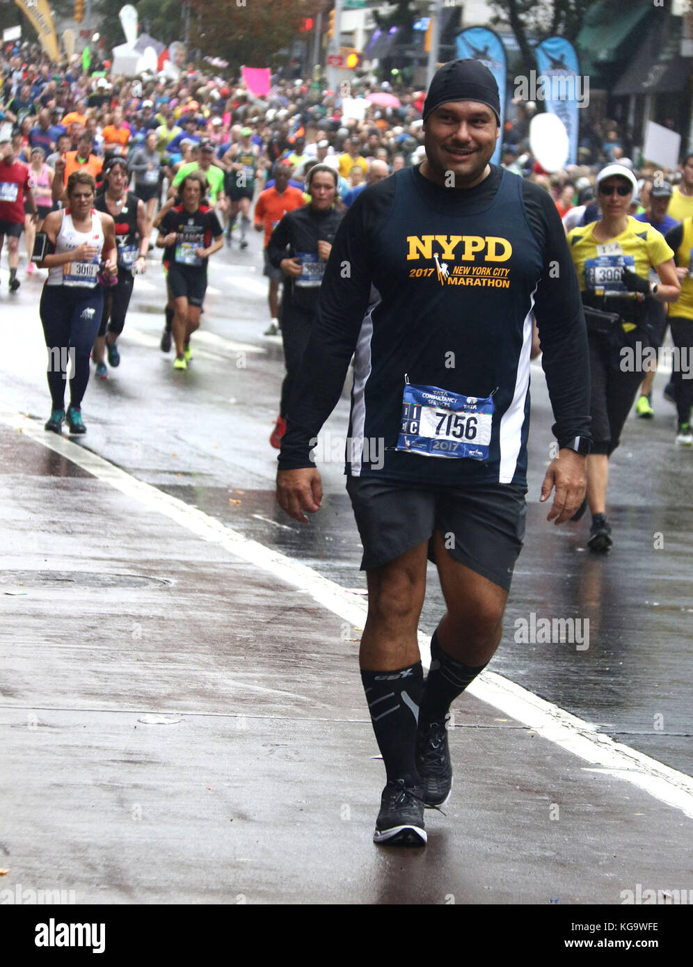 New York City, New York, USA. 4th Nov, 2017. Runners run up 1st Avenue ...