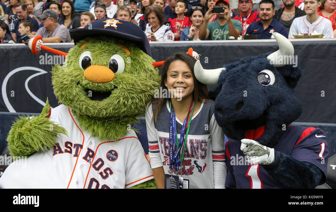 Houston texans mascot hi-res stock photography and images - Alamy