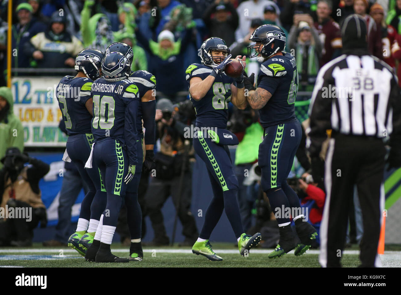 Washington, USA. 5th Nov, 2017. Seattle Seahawks tight end Luke Willson ...