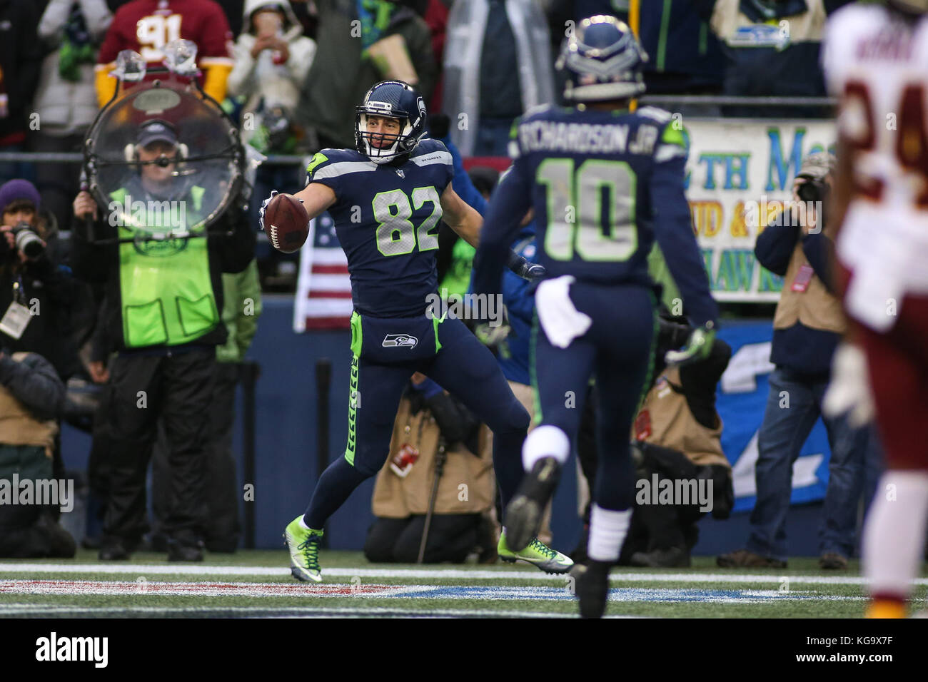 Washington, USA. 5th Nov, 2017. Seattle Seahawks tight end Luke Willson ...