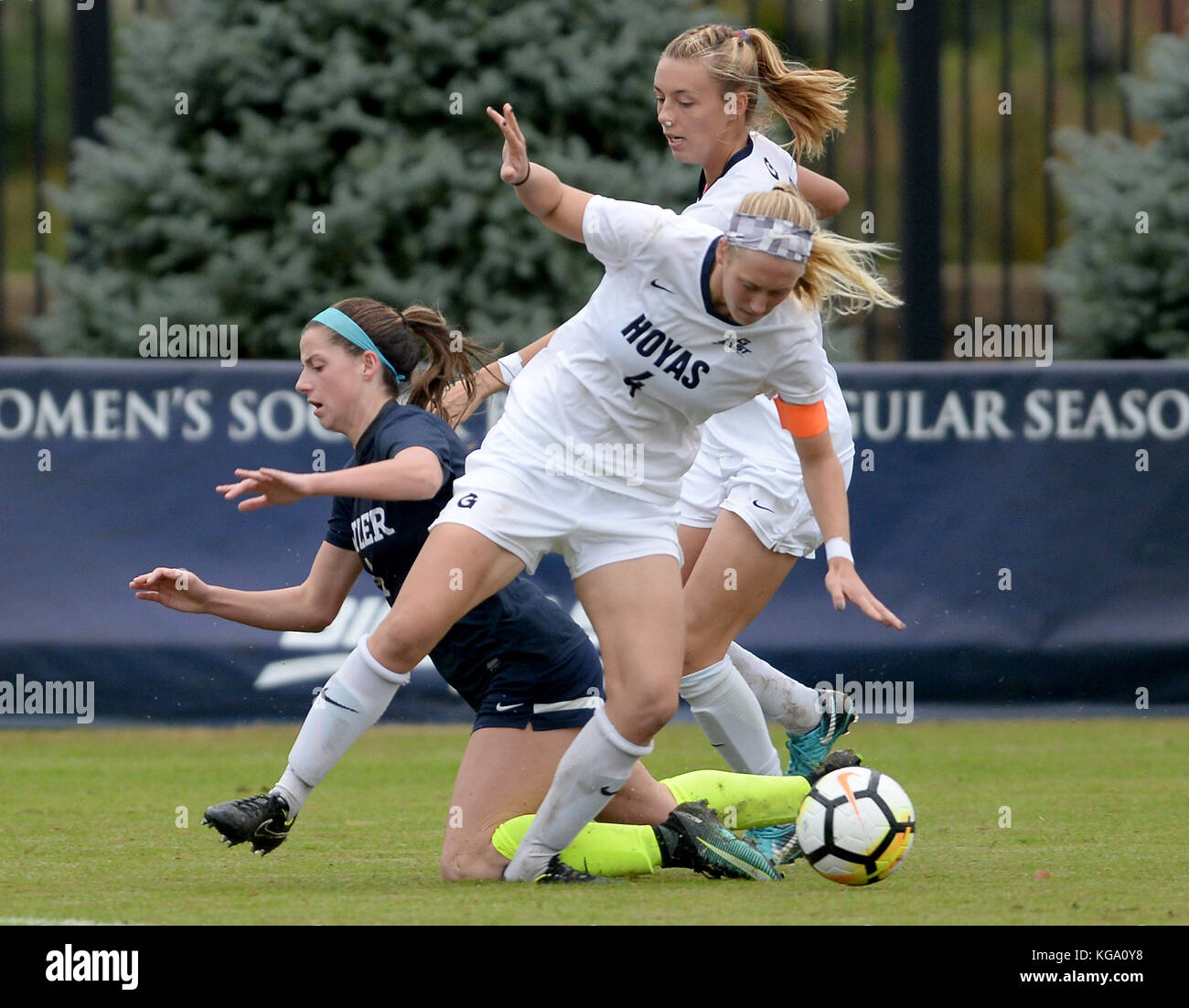 Washington, DC, USA. 5th Nov, 2017. 20171105 - Georgetown defender ...