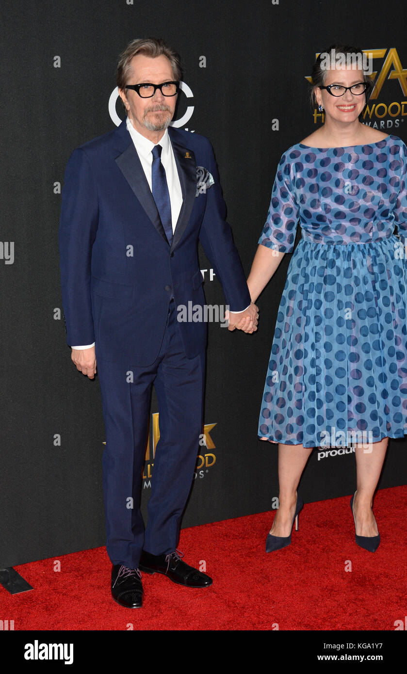 Beverly Hills, USA. 05th Nov, 2017. Gary Oldman & Gisele Schmidt at the ...