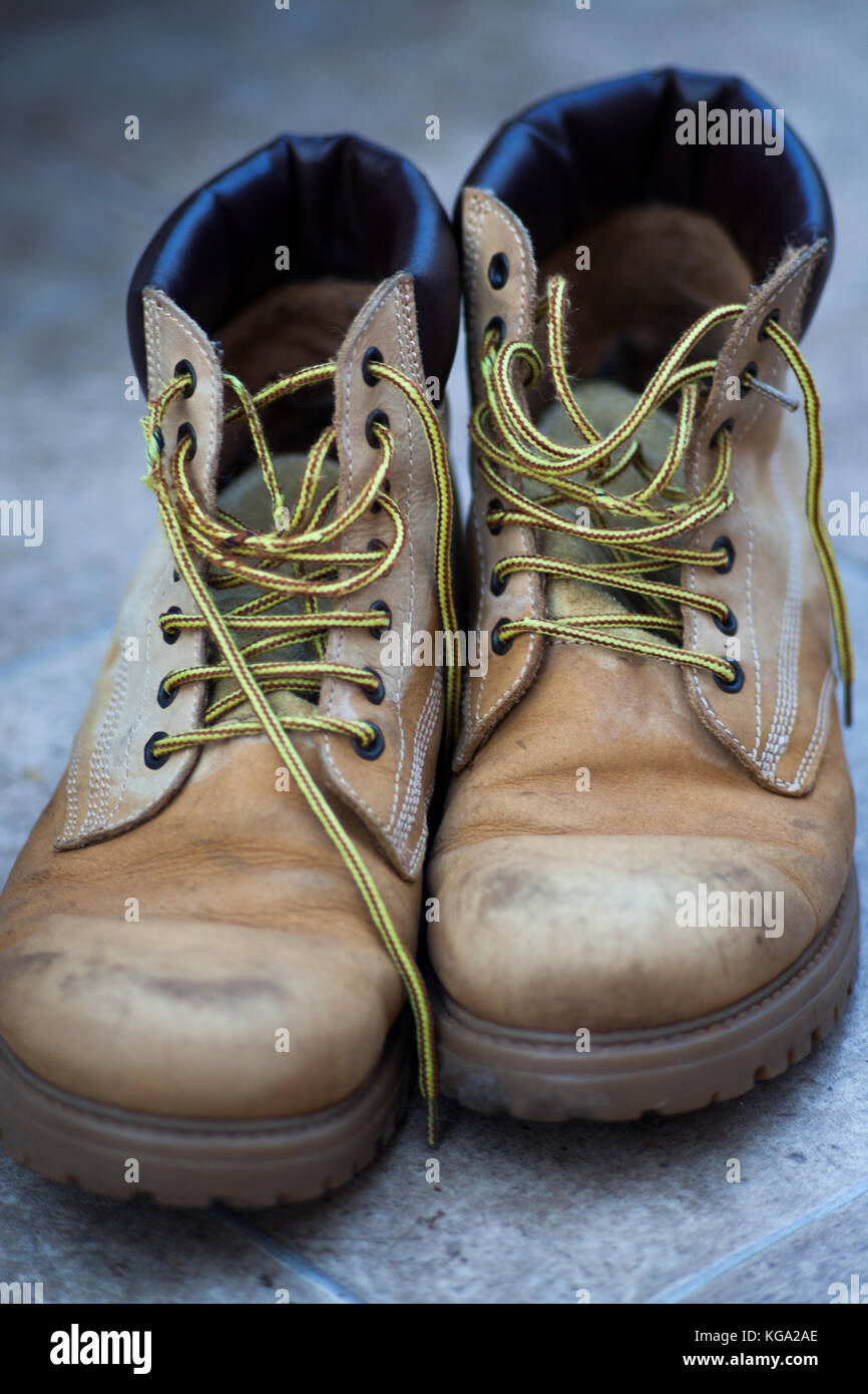 pair of old boots Stock Photo - Alamy