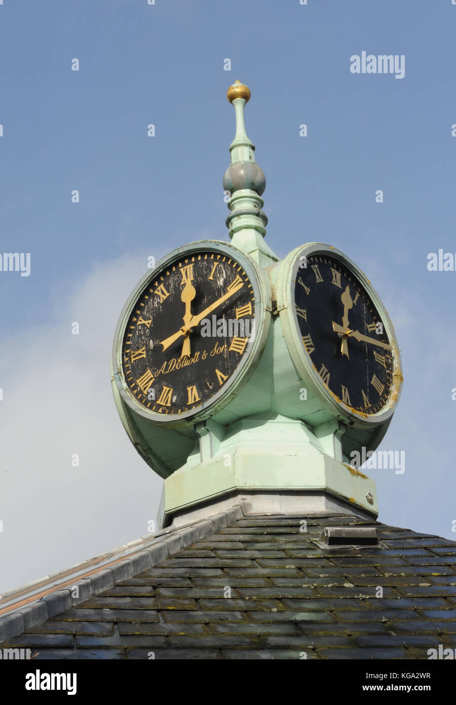 Four Faced Clock High Resolution Stock Photography and Images - Alamy
