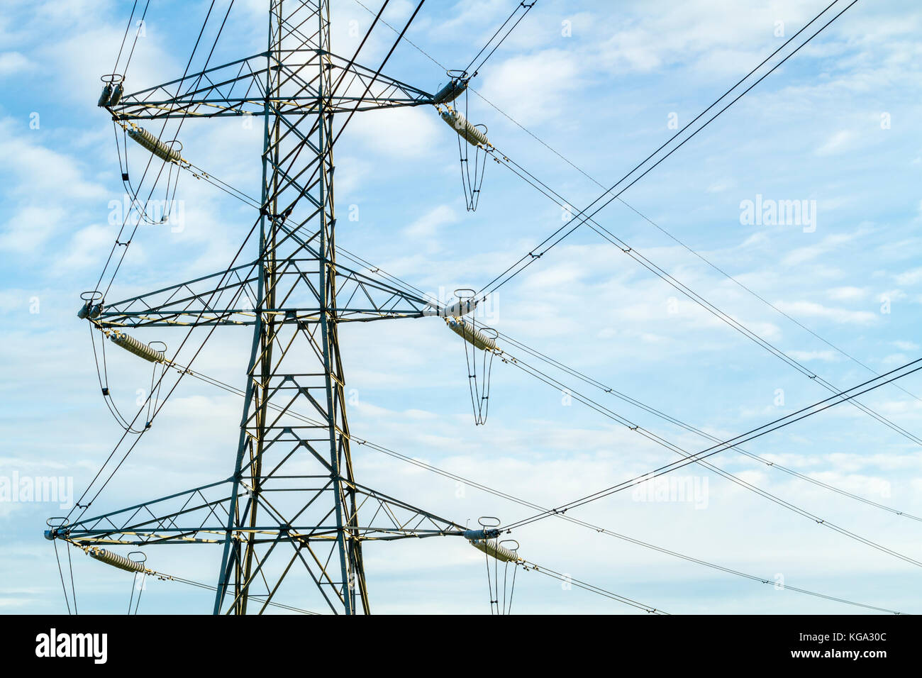 Power lines uk hi-res stock photography and images - Alamy