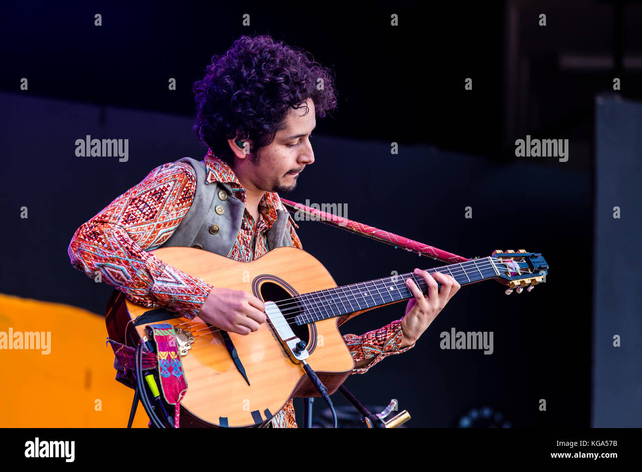 Monsieur perine where hi-res stock photography and images - Alamy