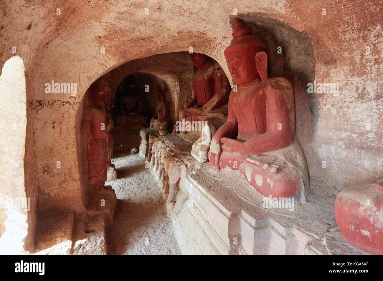 Phowintaung (Hpowindaung, Powintaung, Po Win Taung) Buddhist Cave ...