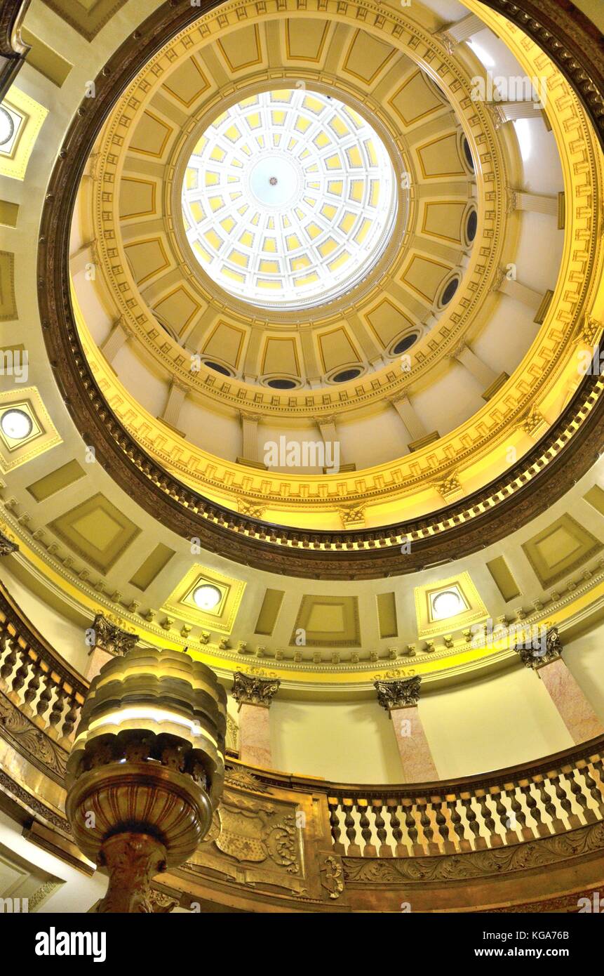 Gold rose dome hi-res stock photography and images - Alamy