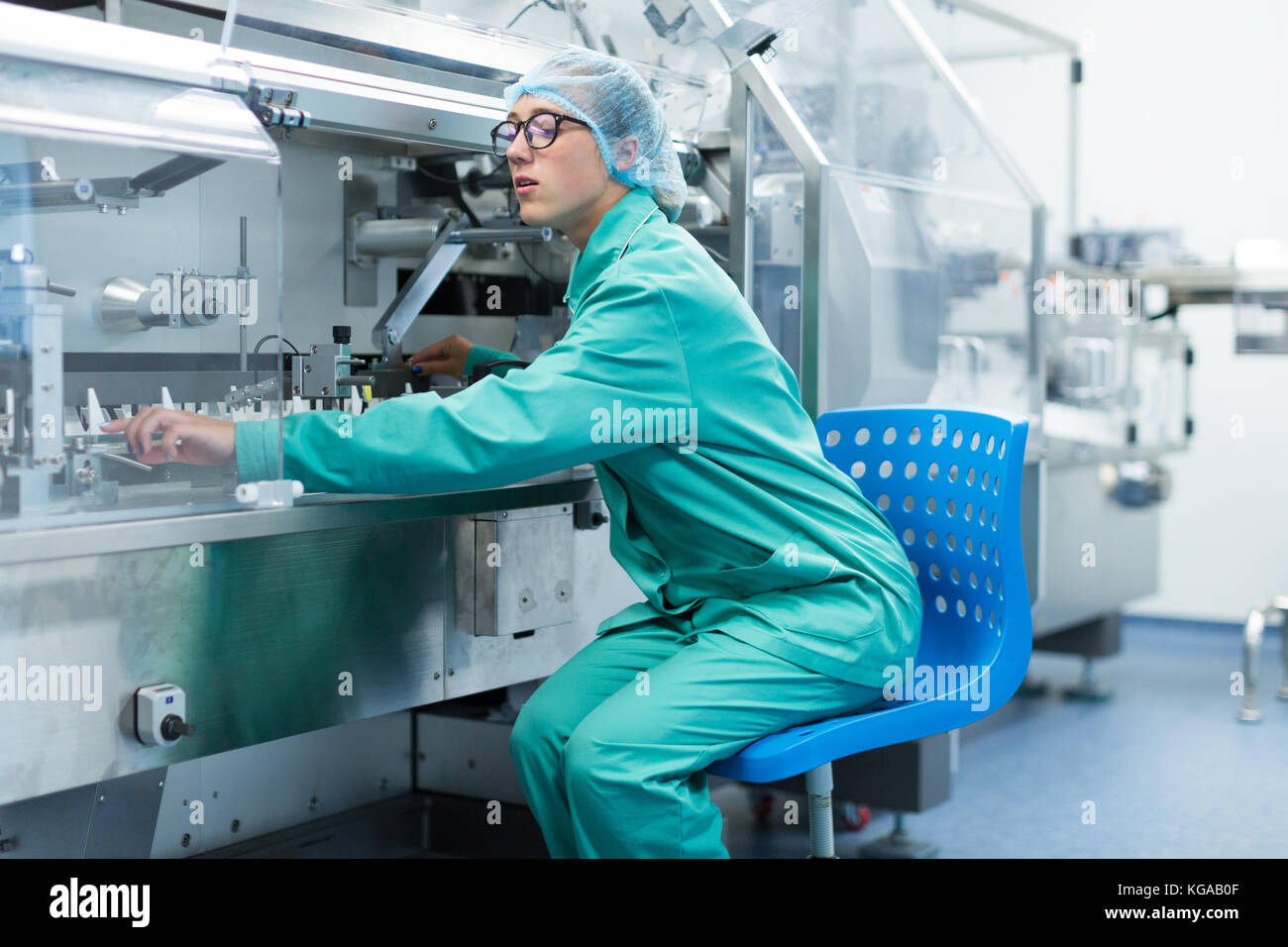 Pharmaceutical fermentation process hi-res stock photography and images ...