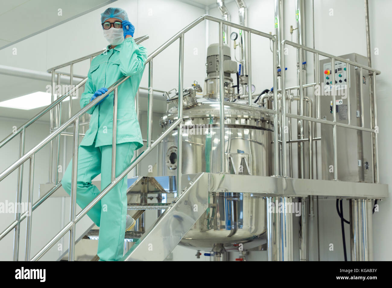 Pharmaceutical fermentation process hi-res stock photography and images ...
