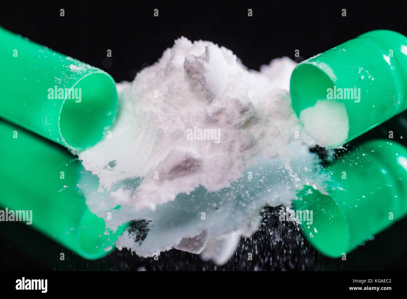 capsules tablets powder closeup Stock Photo - Alamy