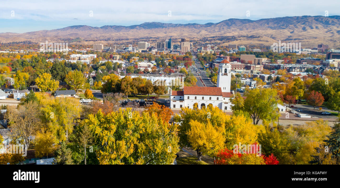 Fall autumn colors aof trees and the Boise Skyline Stock Photo - Alamy
