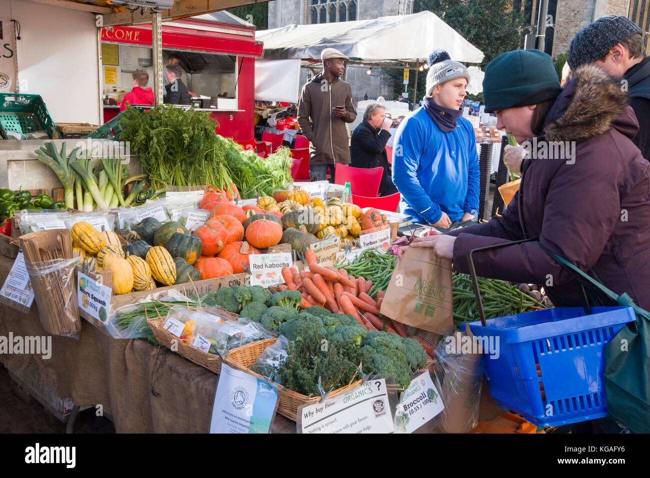 Cambridge uk market hi-res stock photography and images - Alamy