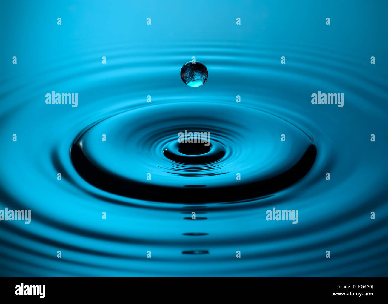 Fall water hole hi-res stock photography and images - Alamy