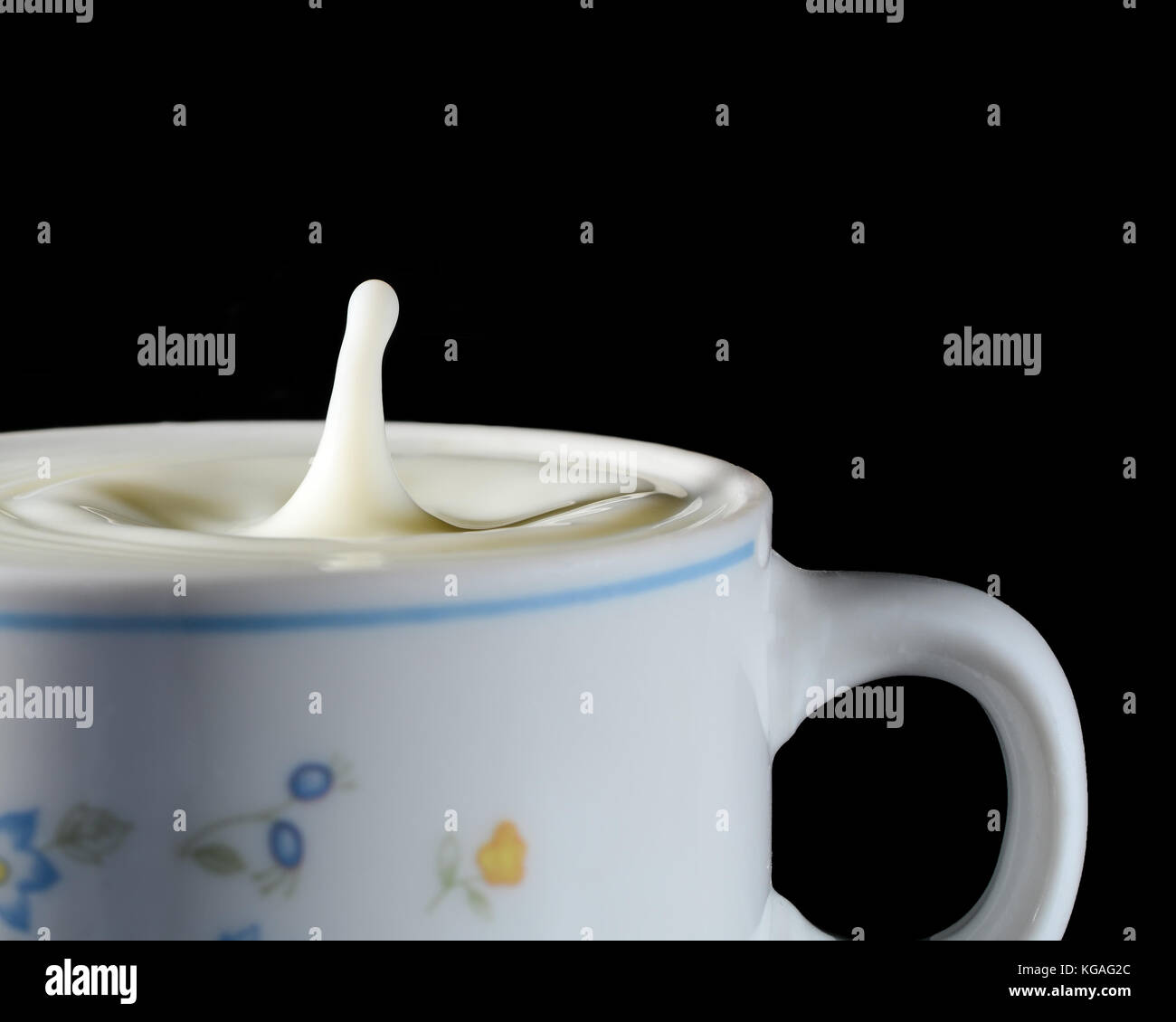 Circular splash isolated hi-res stock photography and images - Alamy