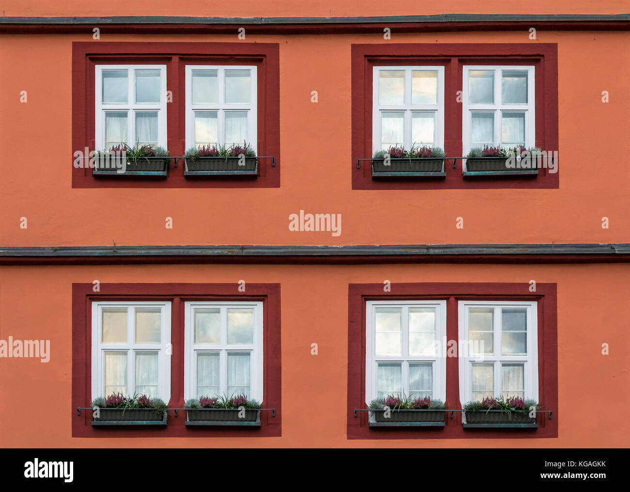Detail image of building fasade with windows Stock Photo - Alamy