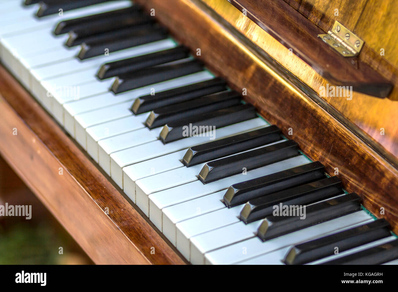 Close-up of piano keys. close frontal view Stock Photo - Alamy