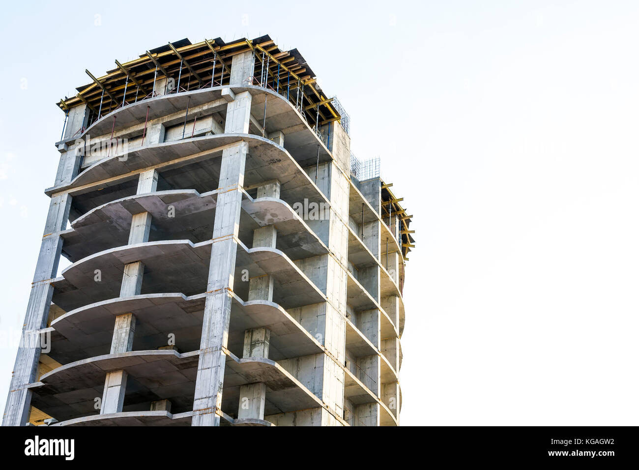 Concrete high storey building frame under construction Stock Photo - Alamy