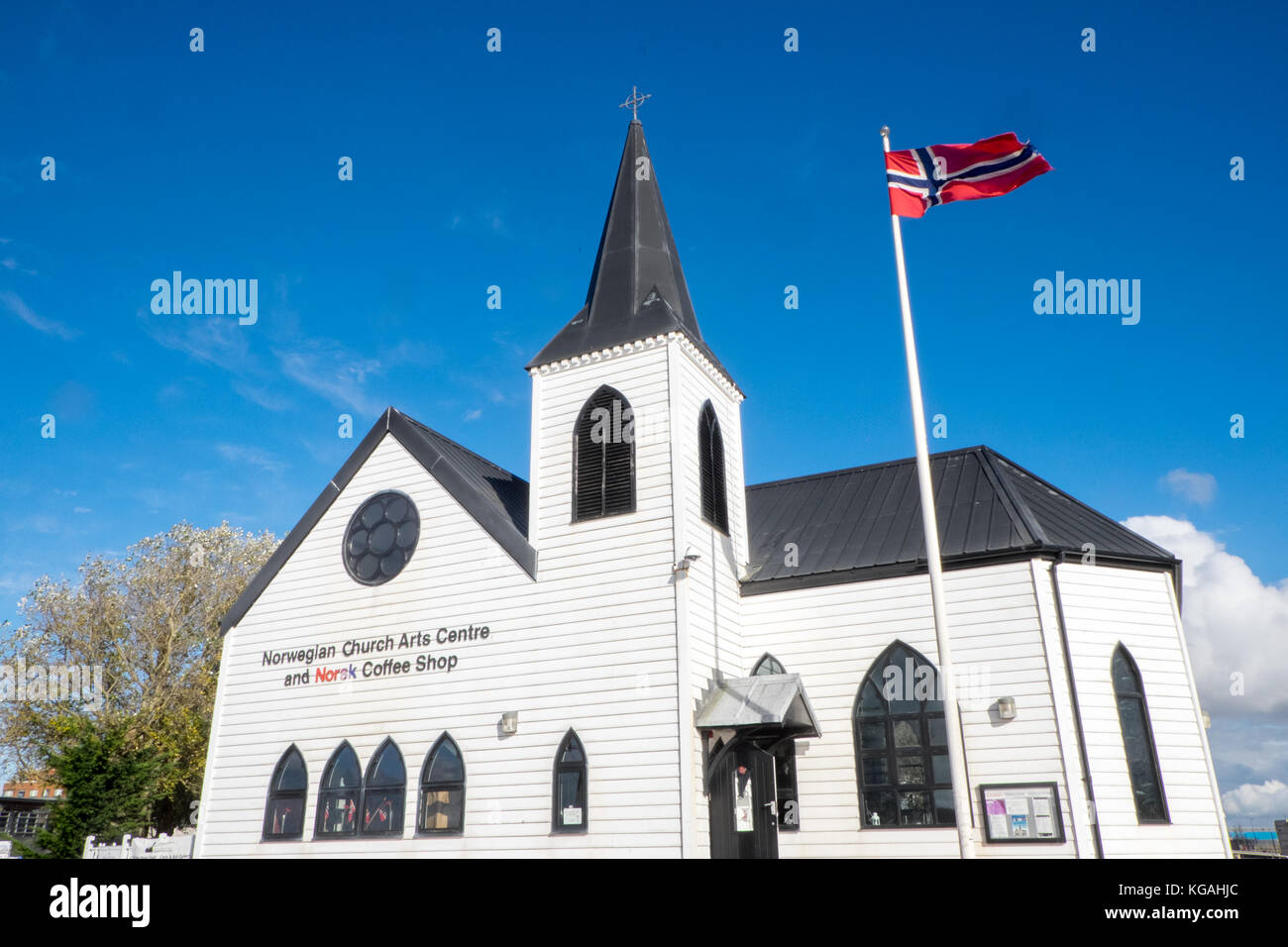 Roald dahl church hi-res stock photography and images - Alamy