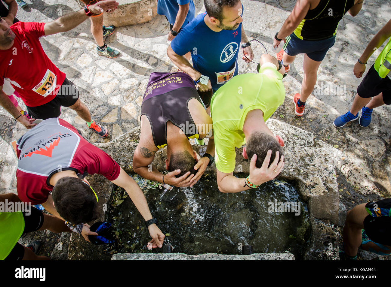 Drinking athletes hi-res stock photography and images - Alamy