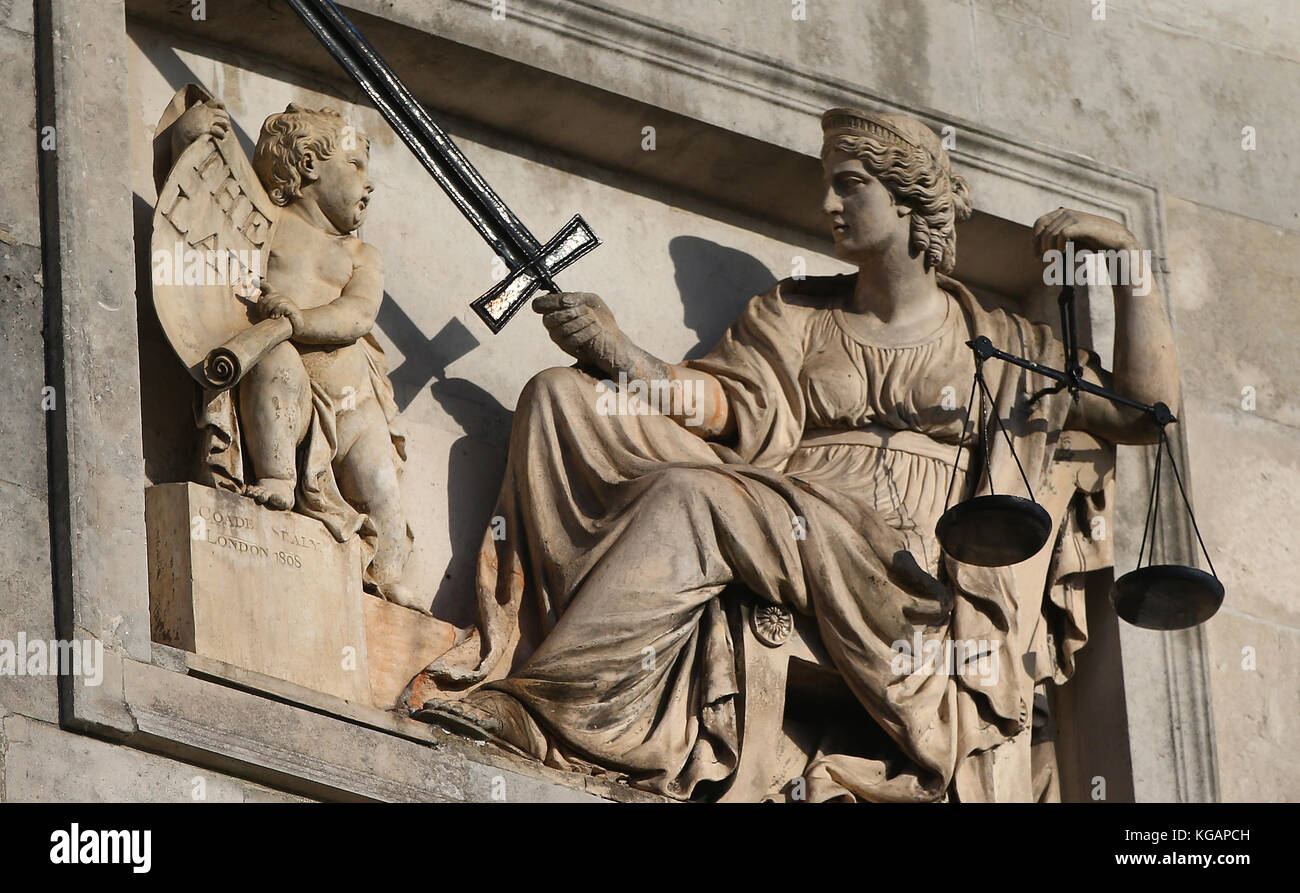 Lady justice holding scales hi-res stock photography and images - Alamy