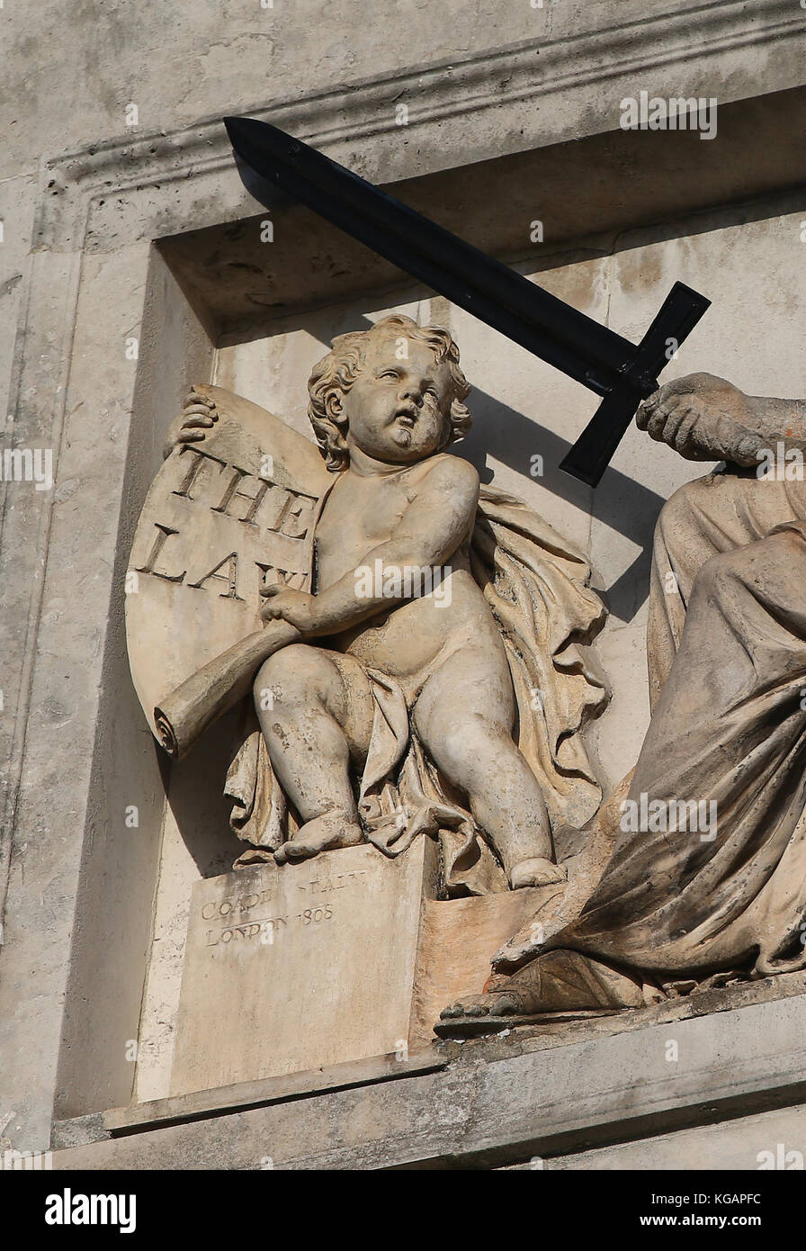 Lady justice holding scales hi-res stock photography and images - Alamy