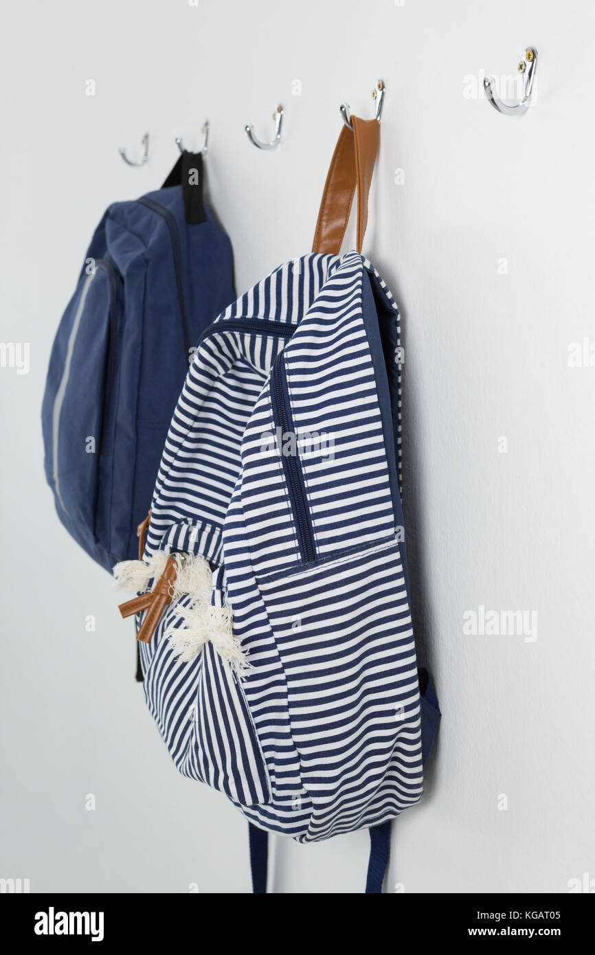 Schoolbags hi-res stock photography and images - Alamy