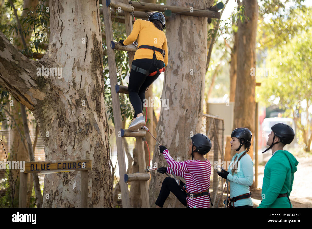 Friends climbing hi-res stock photography and images - Alamy