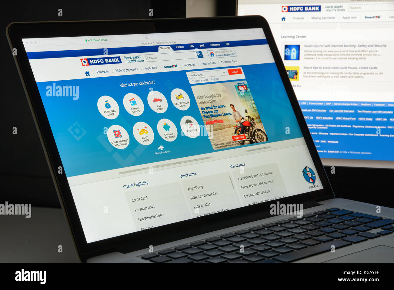 Hdfc bank logo hi-res stock photography and images - Alamy