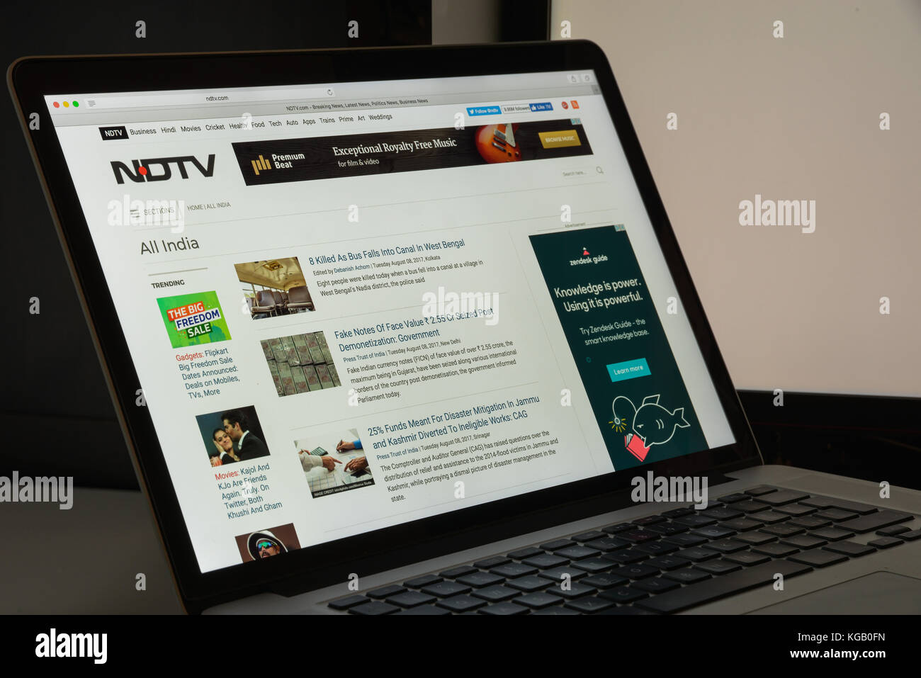 Prannoy roy hi-res stock photography and images - Alamy