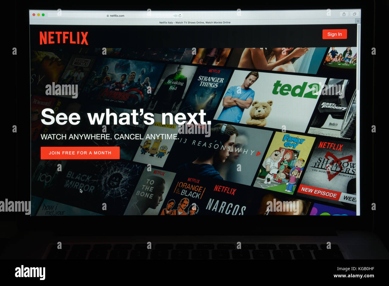 Netflix homepage hi-res stock photography and images - Alamy