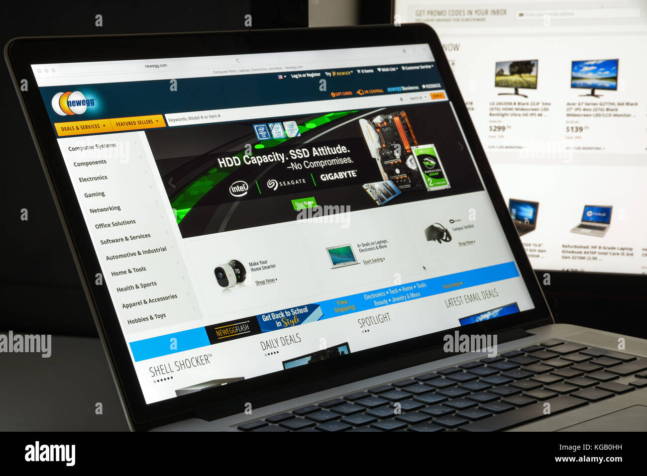Newegg commerce hi-res stock photography and images - Alamy