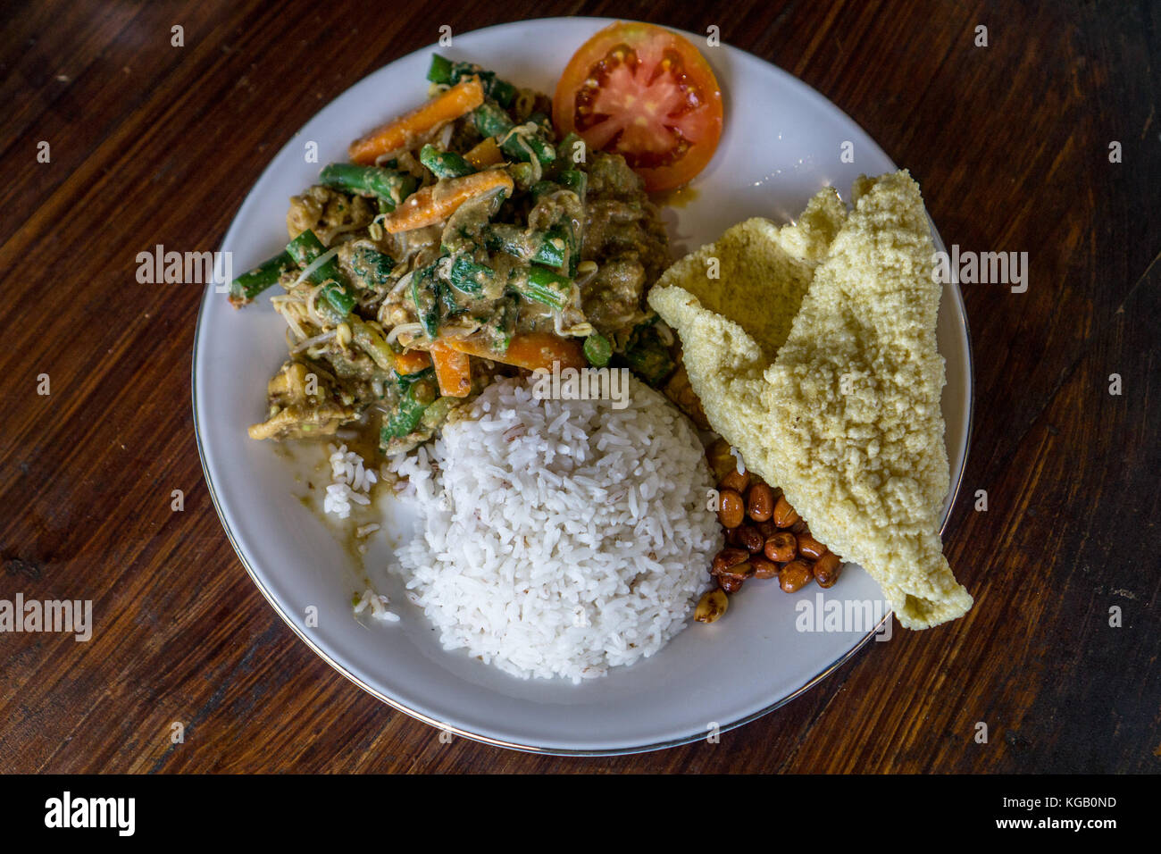 Munduk - Toge: Steamed vegetables, fried tofu/tempe and beans spiced ...