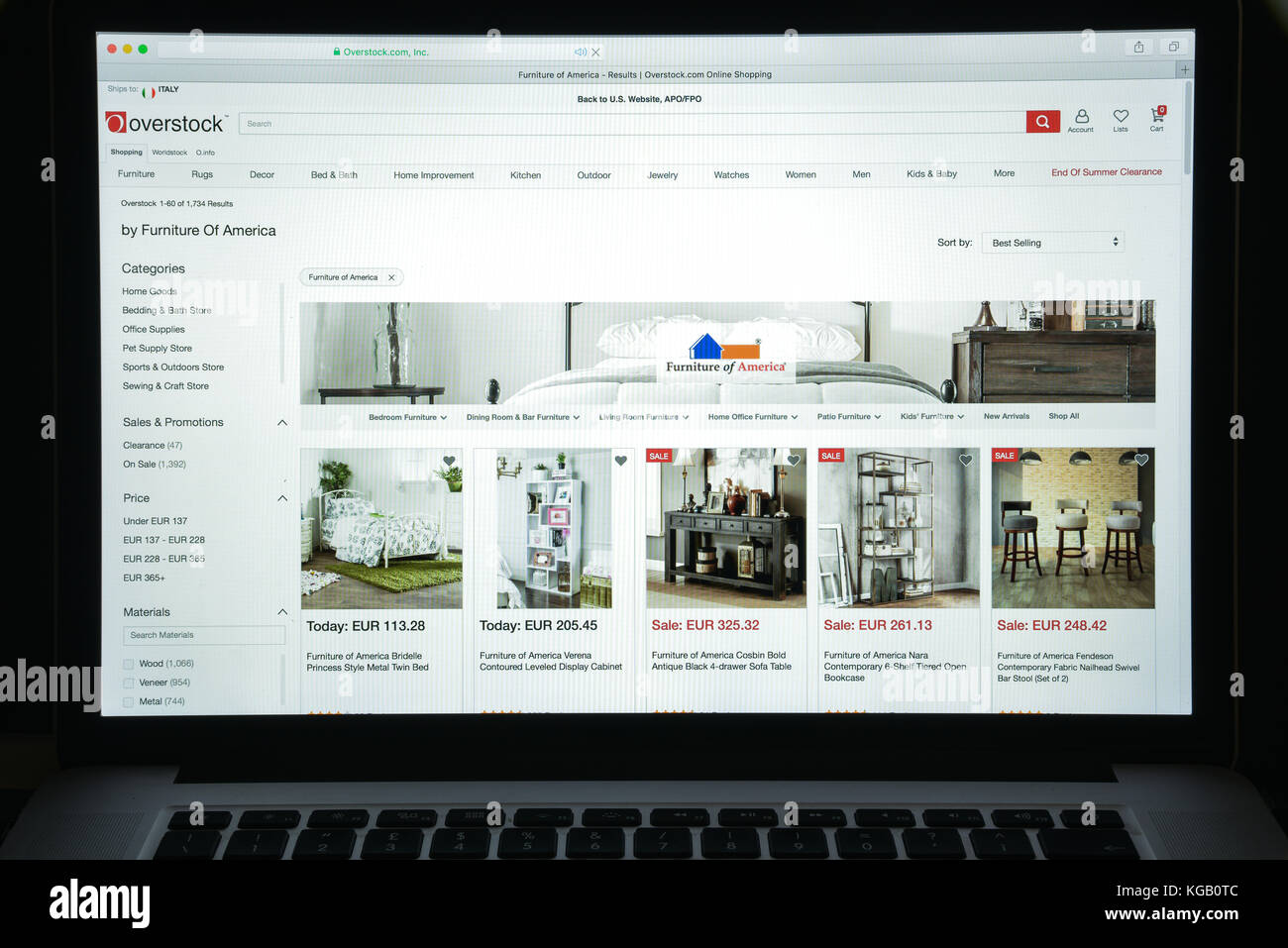 Overstock logo hi-res stock photography and images - Alamy