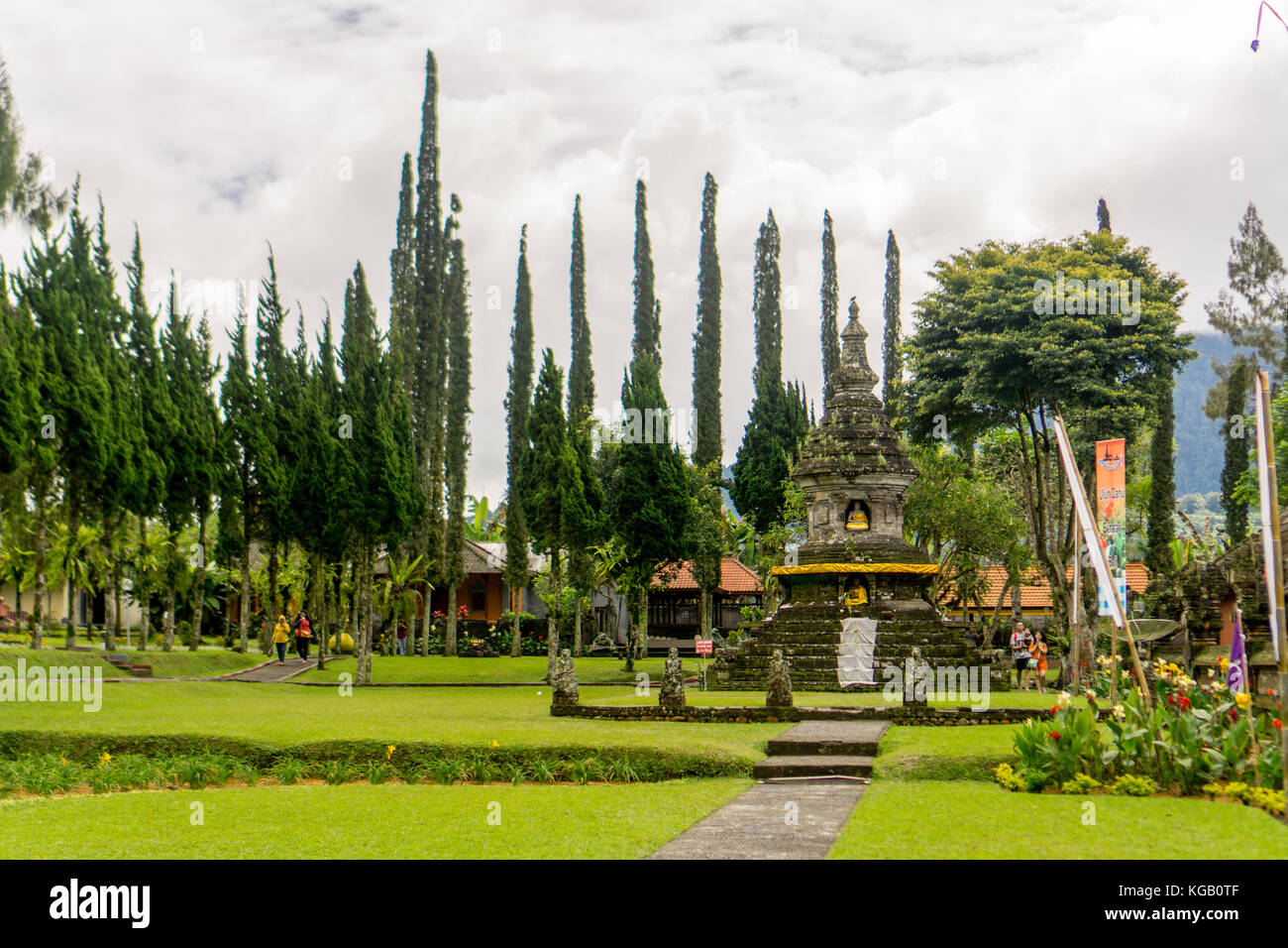 Munduk temple hi-res stock photography and images - Alamy
