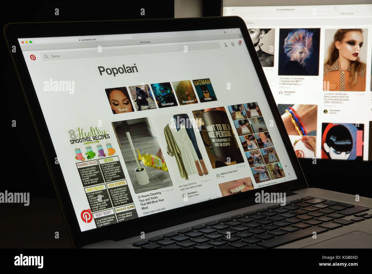 Pinterest homepage hi-res stock photography and images - Alamy