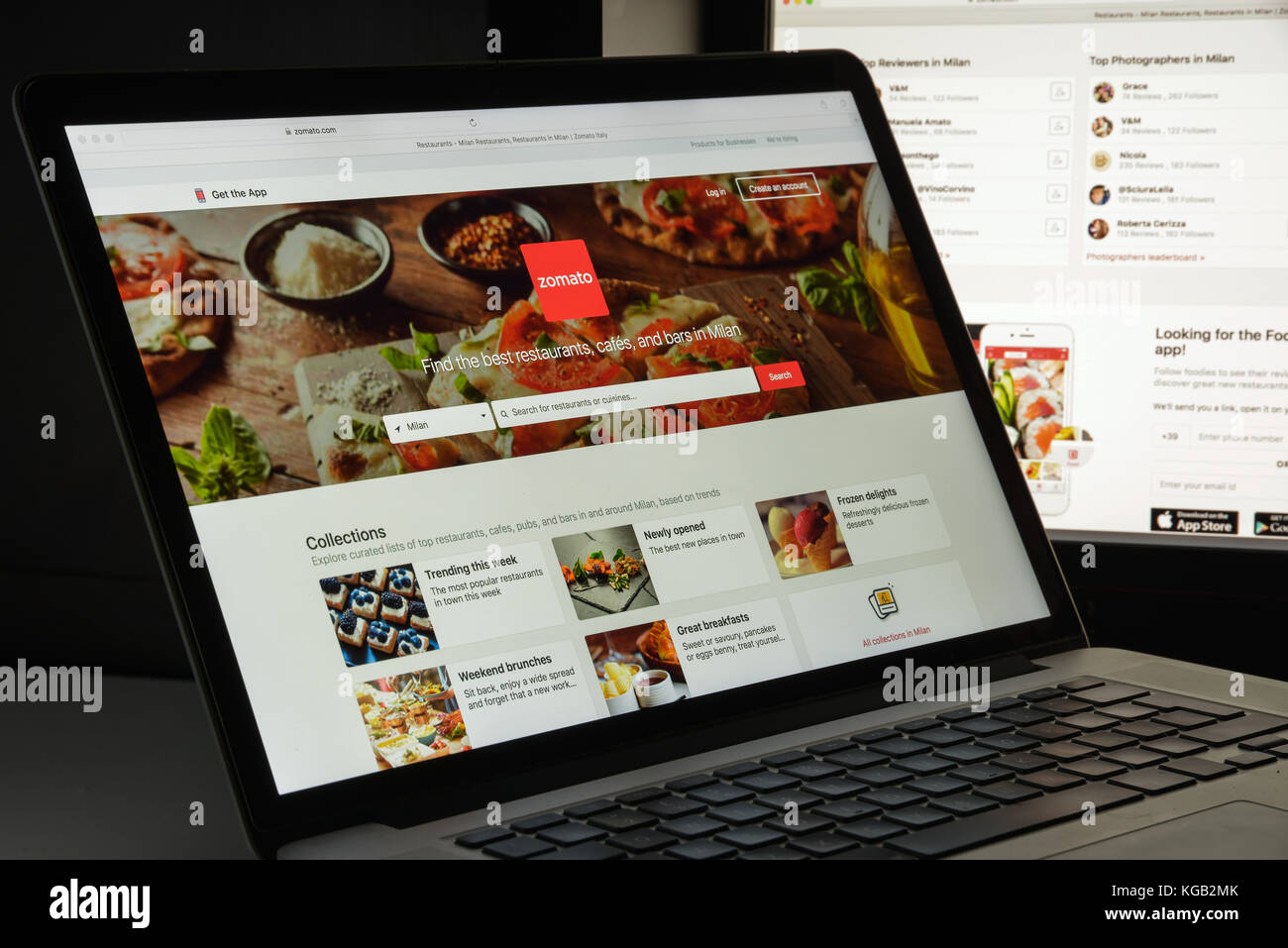 Zomato website hi-res stock photography and images - Alamy